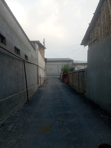 Quruq yer sotiladi 3-sotiq Fasat 20×15 oretir Yengi Tashmidan 1.5 km