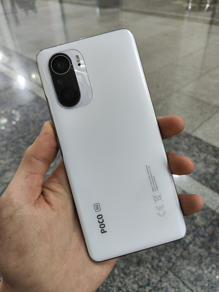 Poco F3 128Gb Karopka bor