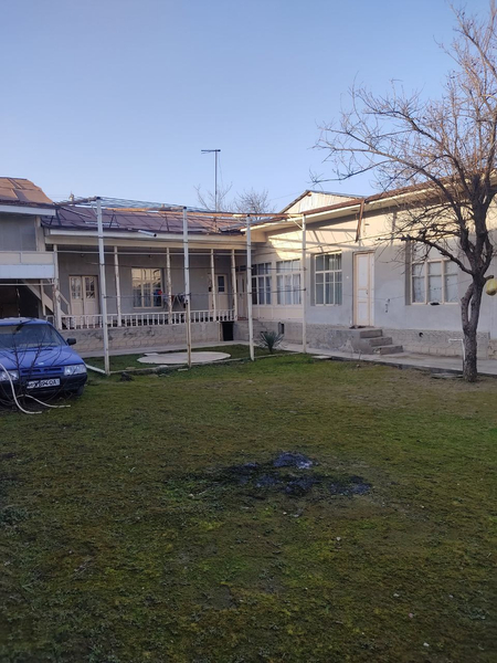 Hovli Sotiladi Jar Ariqda