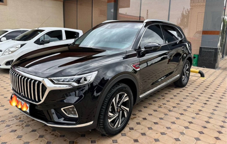 Hongqi HS5 yangidek xolati zo’r yaxshi xaydalgan srochno sotiladi