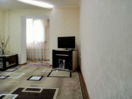 Купить квартиру в Ташкенте 1/1/4 на Юнусабадском р-не. Недорого(J2484)