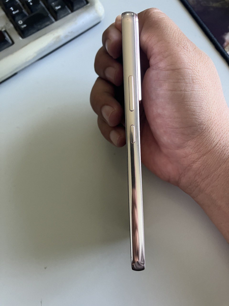Samsung s22 sotiladi