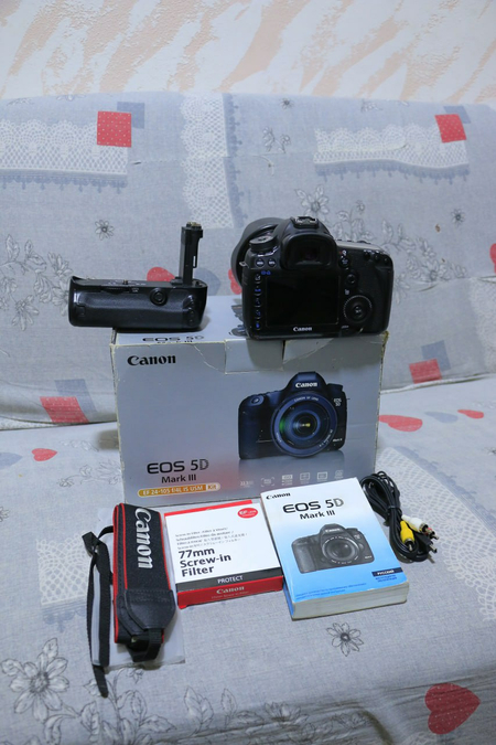 CANON 5D MARK3 sotiladi