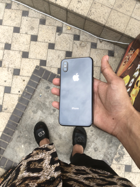 Iphone x  kafolati 20 kun