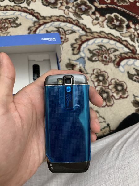 Продается легендарный новый Nokia E66
