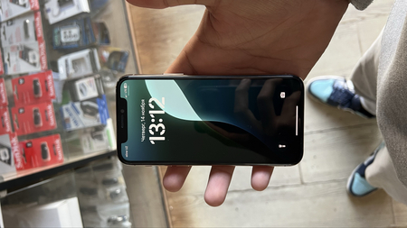 IPHONE 11 pro 64gb