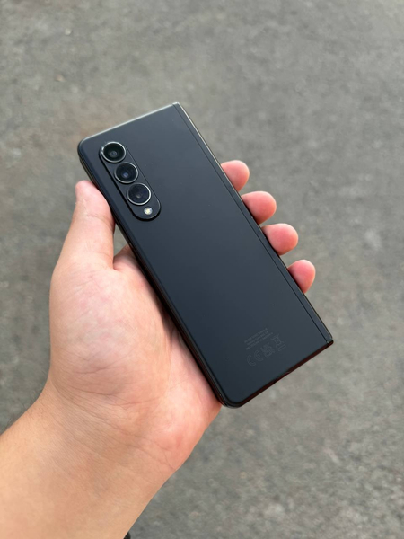 Samsung Z fold 3