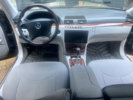 Продам Mercedes w220 автомат в хорошем состоянии