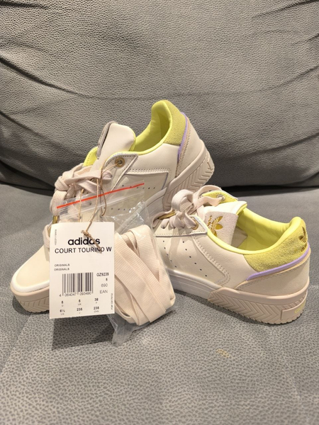 Женские кроссовки Adidas. Новые. Оригинал. 38й размер