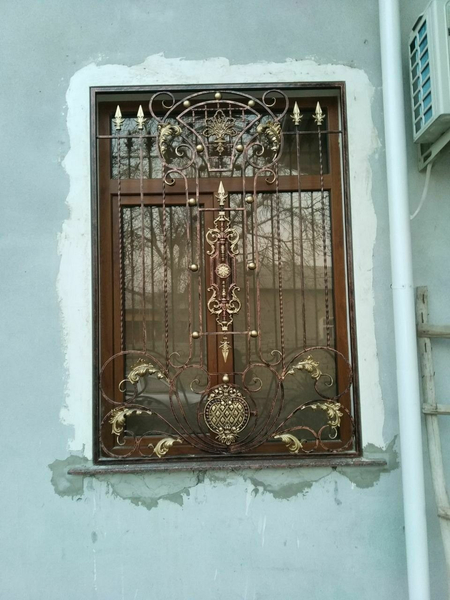 Darvoza, reshotka,ayvon, karvat yasemiz