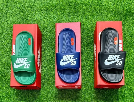 Спортивные (flipflops) тапки Nike