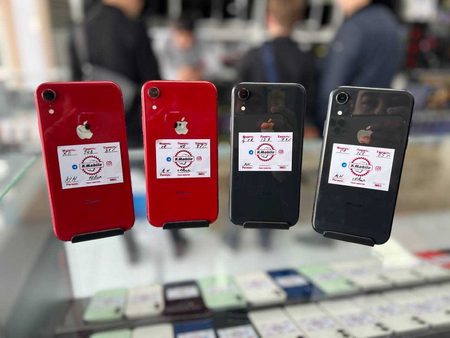Продам iPhone Xr 128 GB  в отличном состоянии