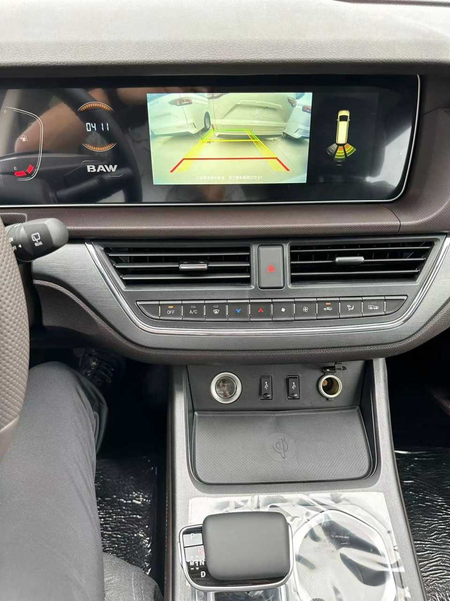 BAW         LUXURY M7