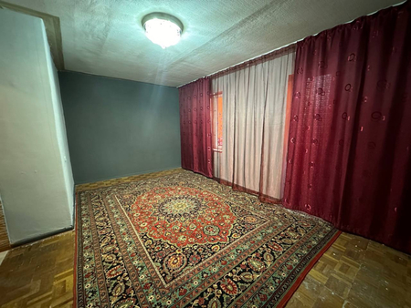 Продается 1 комнатная квартира, переделанная в 2х от собственника