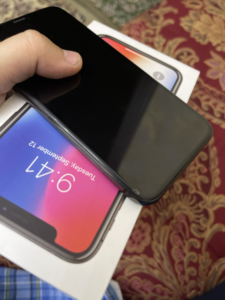 Iphone X yaxshi holatda