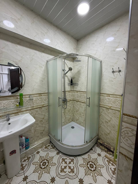 Юнусабад 18, 1/2/4. Кубик. 43 кв.м.