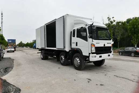 Автофургон SINOTRUK HOWO H3 6x2 Arenda s Vikup