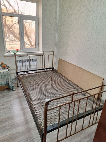 Продаётся советская железная кровать. Темир кровать сотилади.