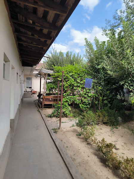 Yunsobod  Bobdeqon mahalada 3.5 sotih hovli sotiladi
