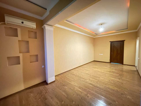 Купить квартиру в Ташкенте 2/3/4 на Юнусабадском р-не.Недорого (J2563)