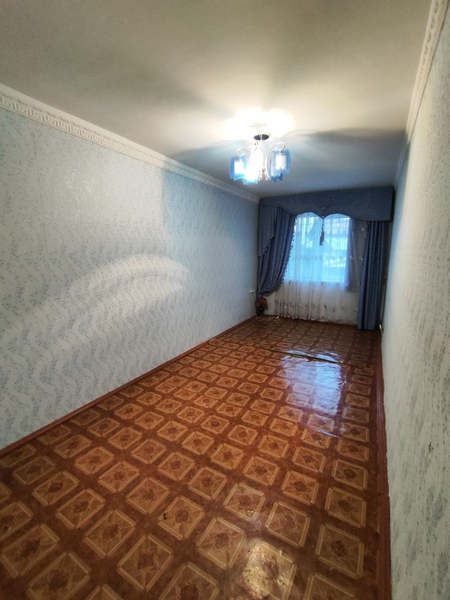 Frunze, Hamkorbank orqasida, 4 xonali, 2-etaj