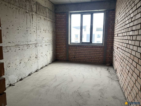 Продается 4/9/9 квартира в Чиланзарском р-не 5 квартал! (J 979)