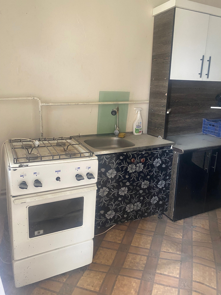 Продается квартира в общем дворе