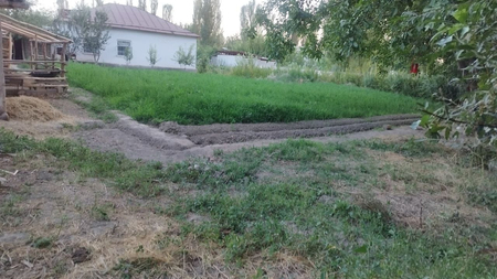 Ер сотилади, yer sotiladi, zudlik bilan! 1 сотиги 3100 $