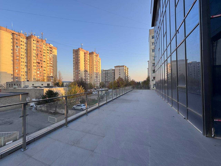 Коммерческое здание на Сергели-8 2470м² 4 этажа 5 уровней=