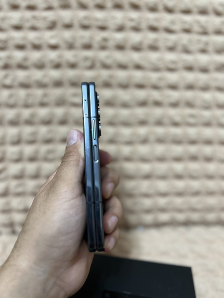 Galaxy z fold 5 12/256gb