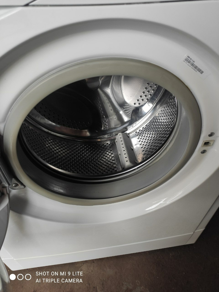 Продам стиральную машинку Indesit в отличном состоянии. Гарантия