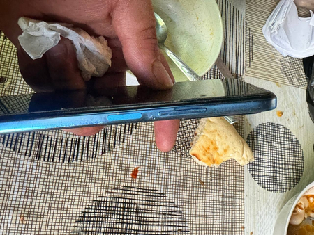 Telefon sotiladi