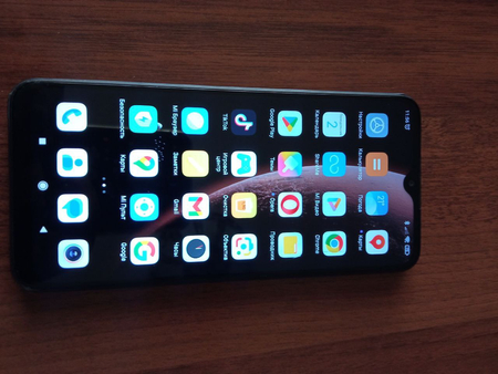 Redmi 9 в хорошем состоянии