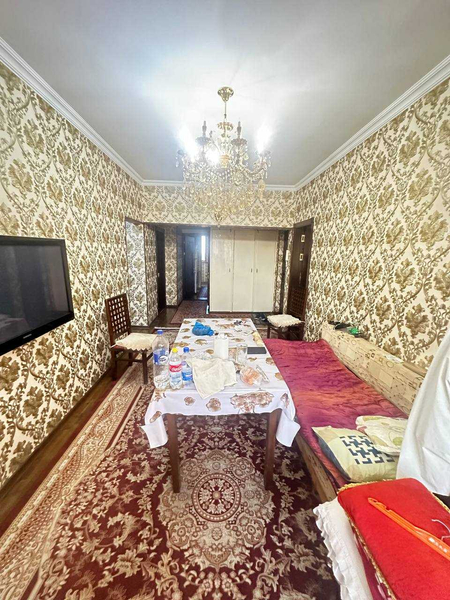 Беруний 4/8/9, панельный, чистый ремонт, площадь 105 м2