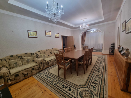Hovli uzoq muddatga ijaraga beramiz
