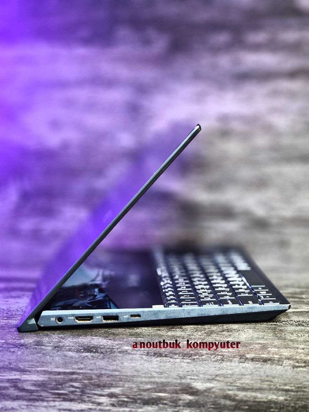 Мощный  Asus Zenbook Duo Core I710510U