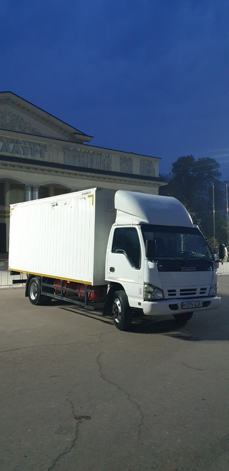 ISUZU 5 tonnali sotiladi