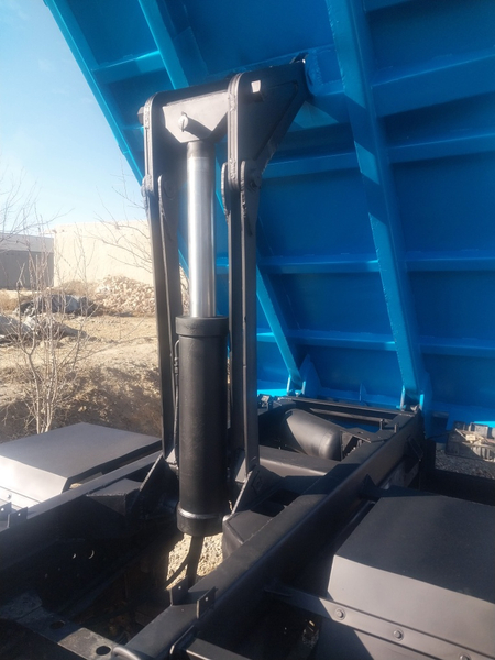 Isuzu Kuzuf sotiladi sz xoxlagan razmerda qaychi slindr ham bor