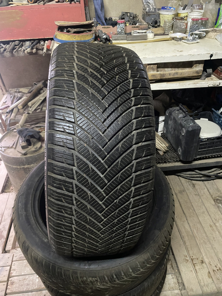 Шины 245/45 R18