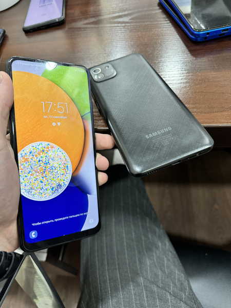 Samsung galaxy A 04 va 03  b/u  holatda hamyonbob narxda