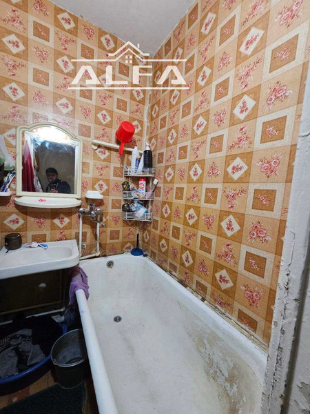 3 xonali 80m² 5-qavat sotiladi.