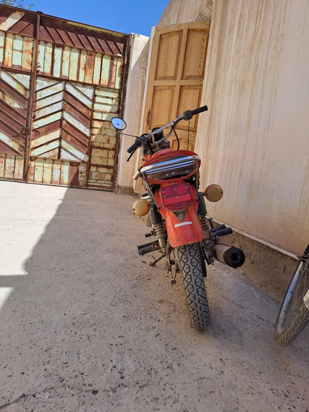 Mensk mototsikl sotiladi