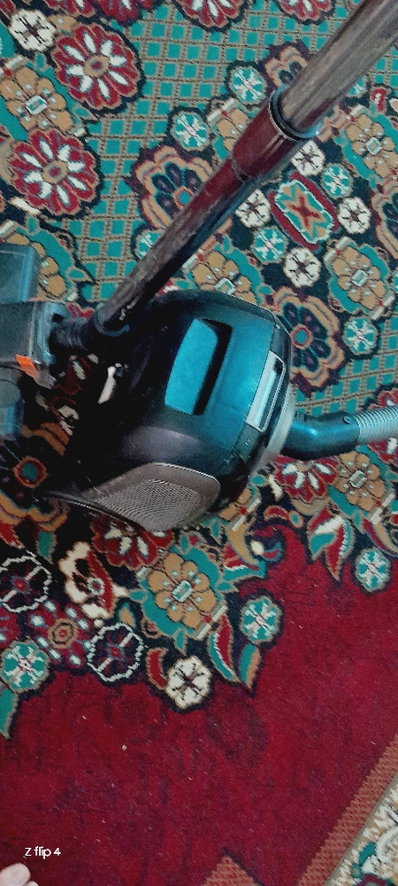 Пылесос magna2000w
