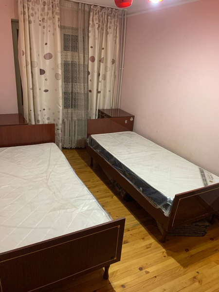 Срочно-Сдам 3комнатную квартиру!ул.Шота Руставели ор-р:Чайкоф/ ЦЕНТР