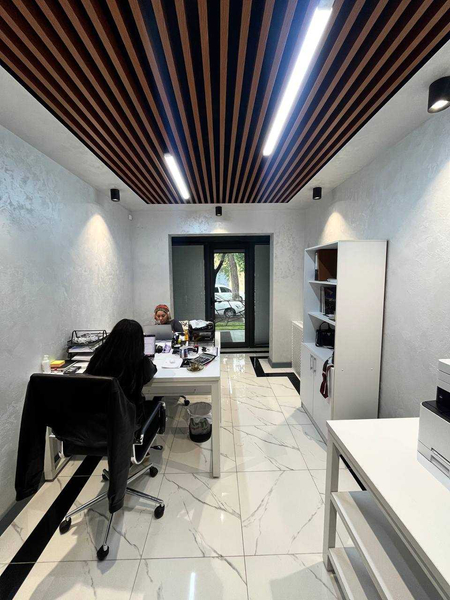 Office sotiladi 90kv.m  Arendator bor yiliga $24 000