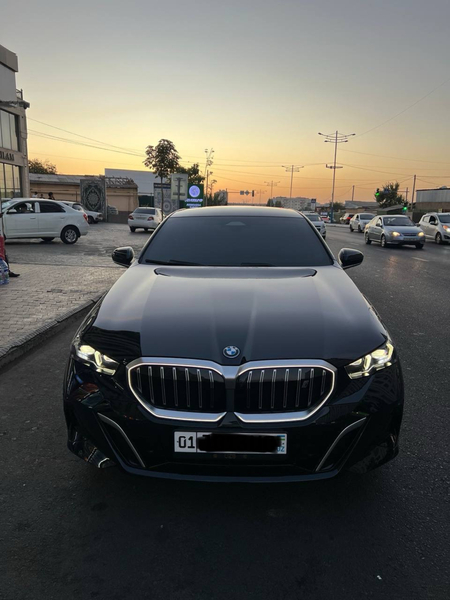 BMW i5 35L Long FULL с доп опциями