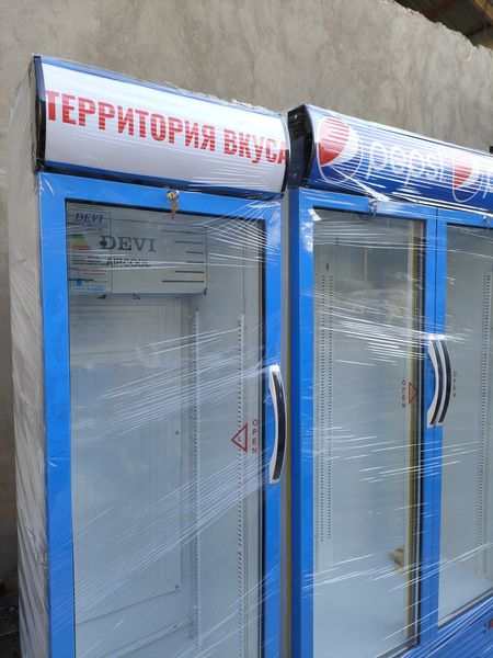 Акция !!! Продаются витриные холодильники.