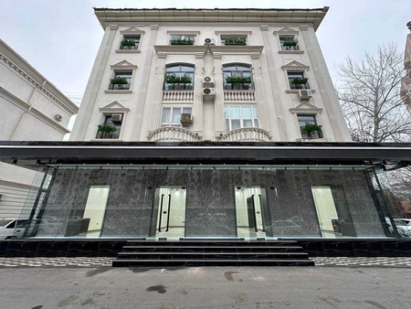 НЕЖИЛОЕ ПОМЕЩЕНИЕ Продается 95м2  1 Линия Фасад 7 метров Новая ремонт