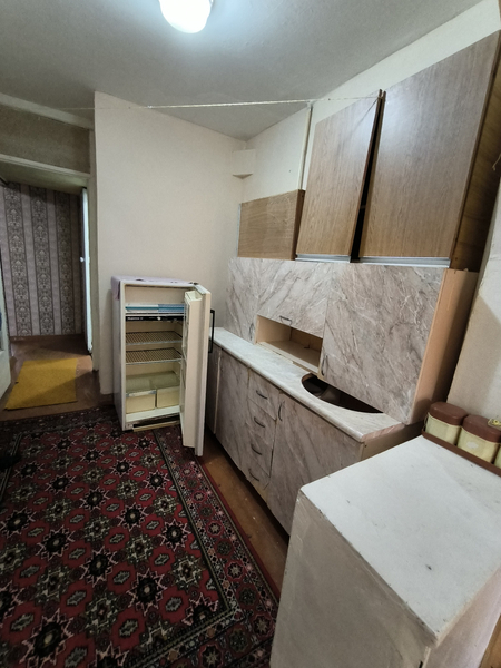Аренда 2.хона 2.этаж микрорайон бозорчаси атрофида