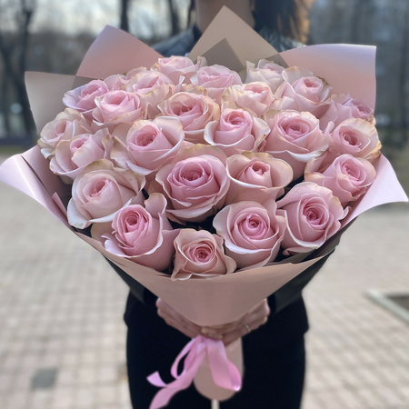 РОЗЫ доставка. Шикарные букеты по низким ценам.
